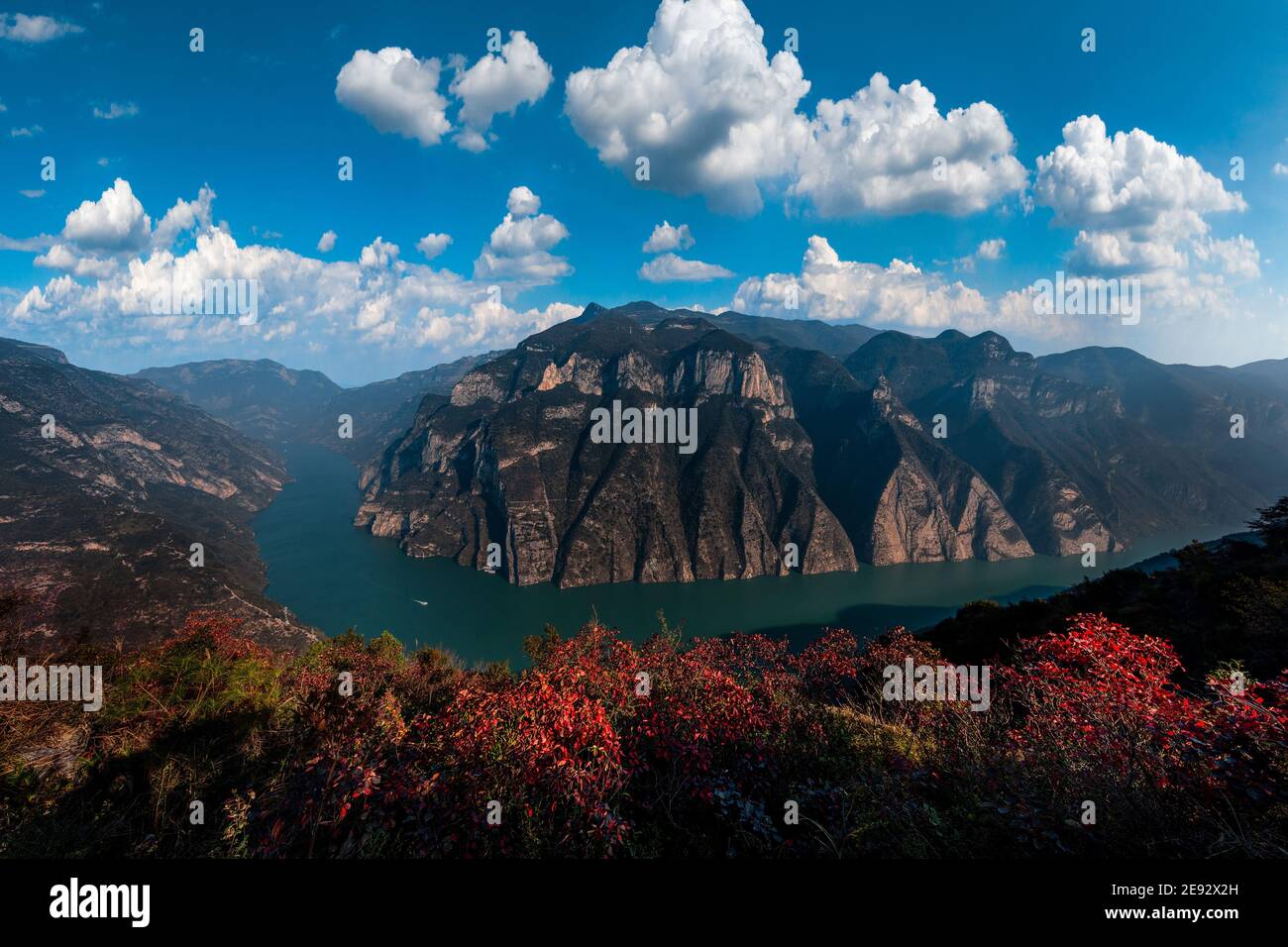 Chongqing three gorges wu gorge scenery Stock Photo - Alamy