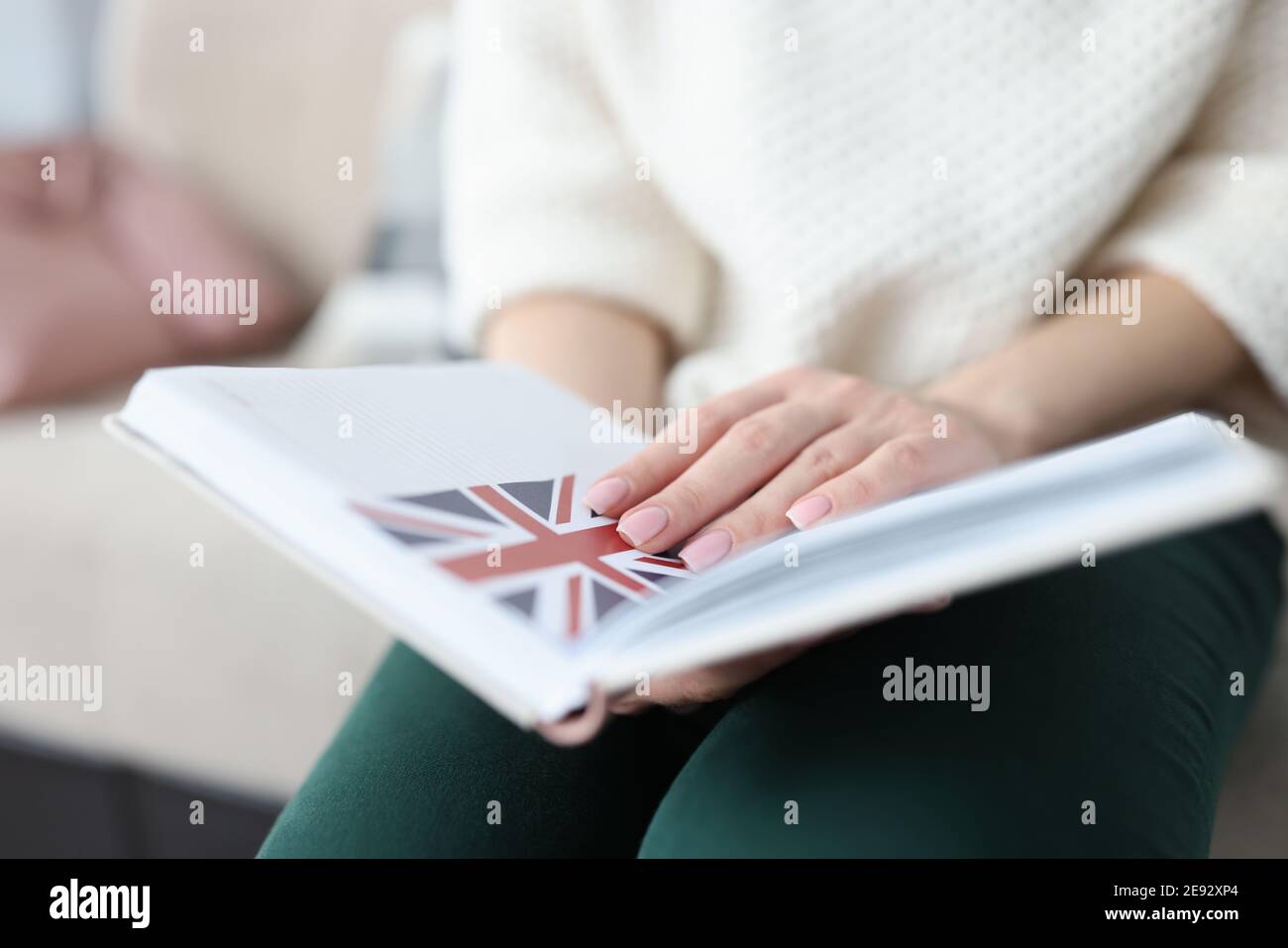 British immigration learning english hi-res stock photography and ...