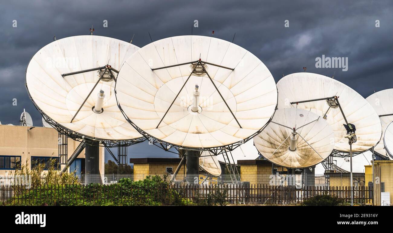 Can You Use A Satellite Dish As An Fm Antenna at Mariam Oberg blog