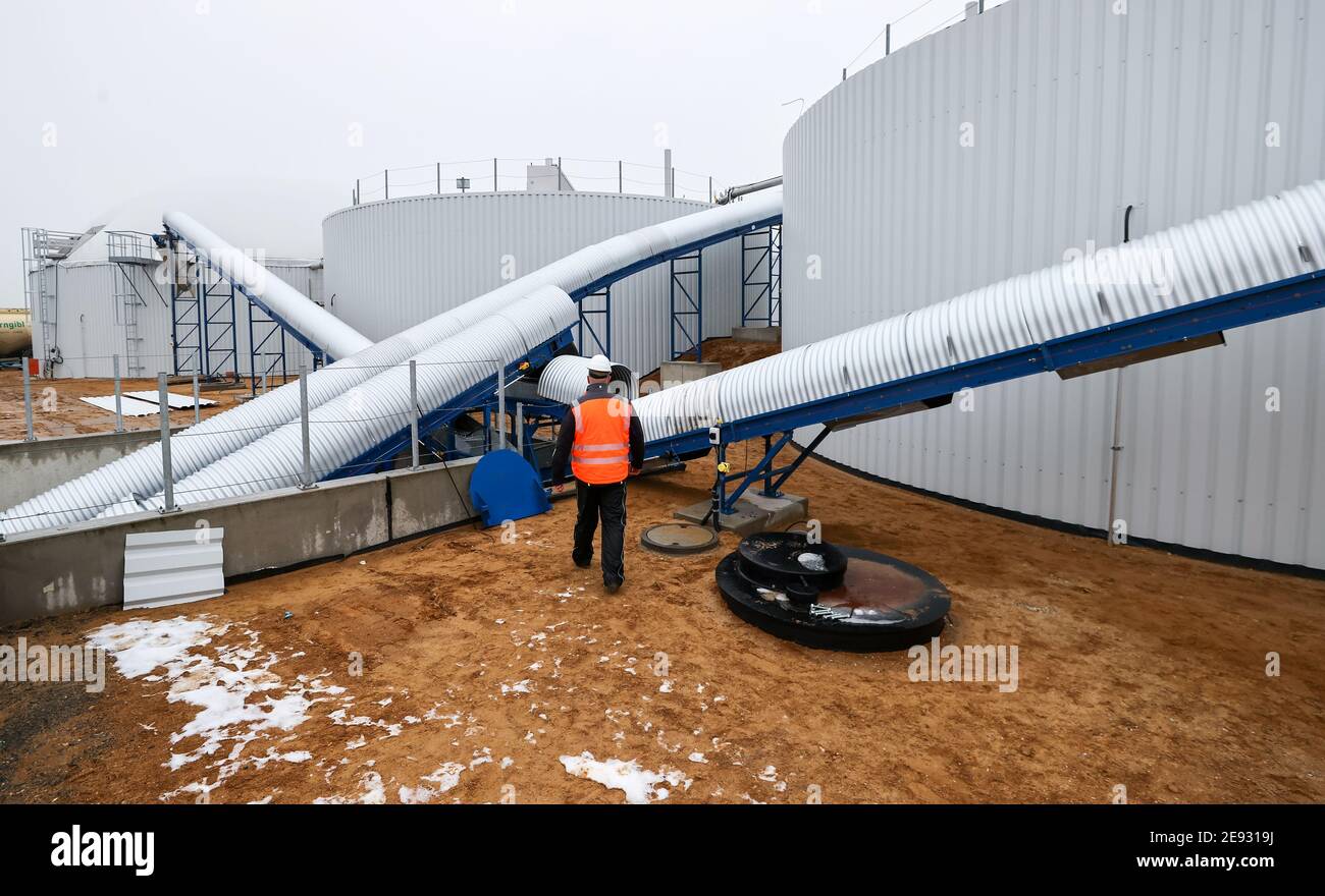 Shell employee plant hi-res stock photography and images - Alamy