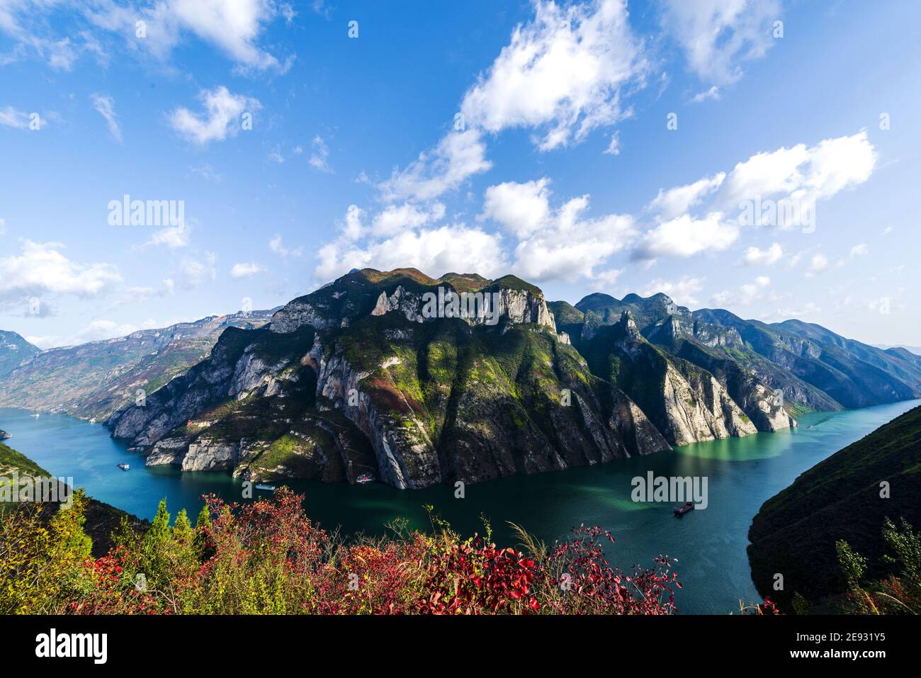 The Yangtze river three gorges scenery Stock Photo - Alamy