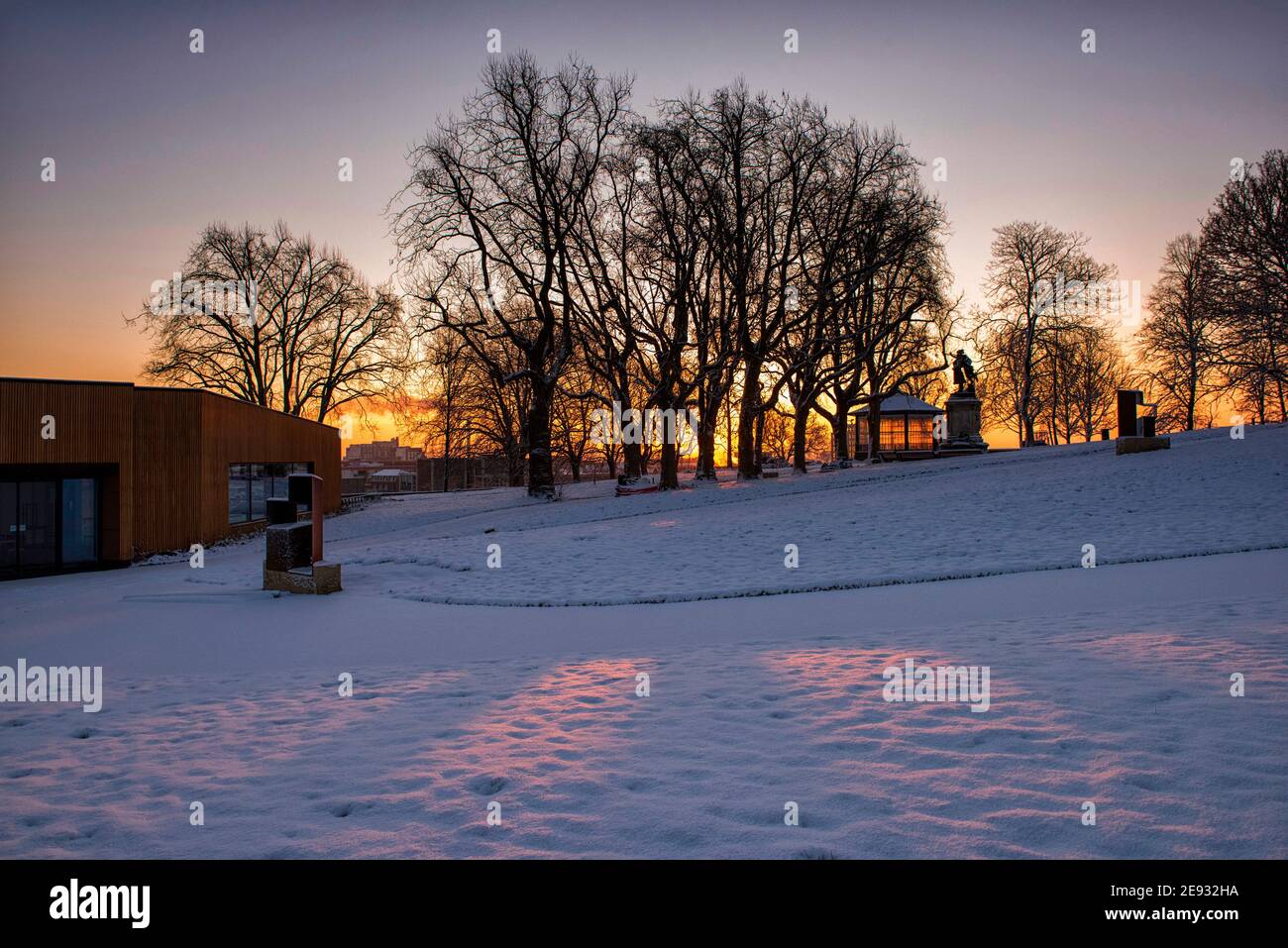 Nottingham snow uk city hi-res stock photography and images - Alamy