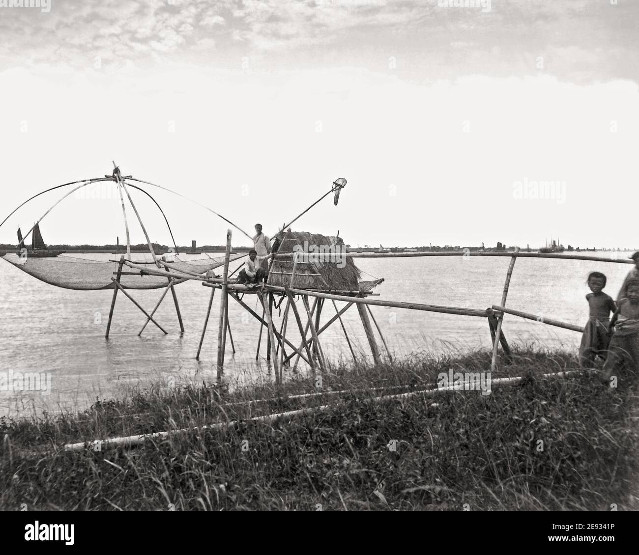 1900s fishing nets hi-res stock photography and images - Alamy