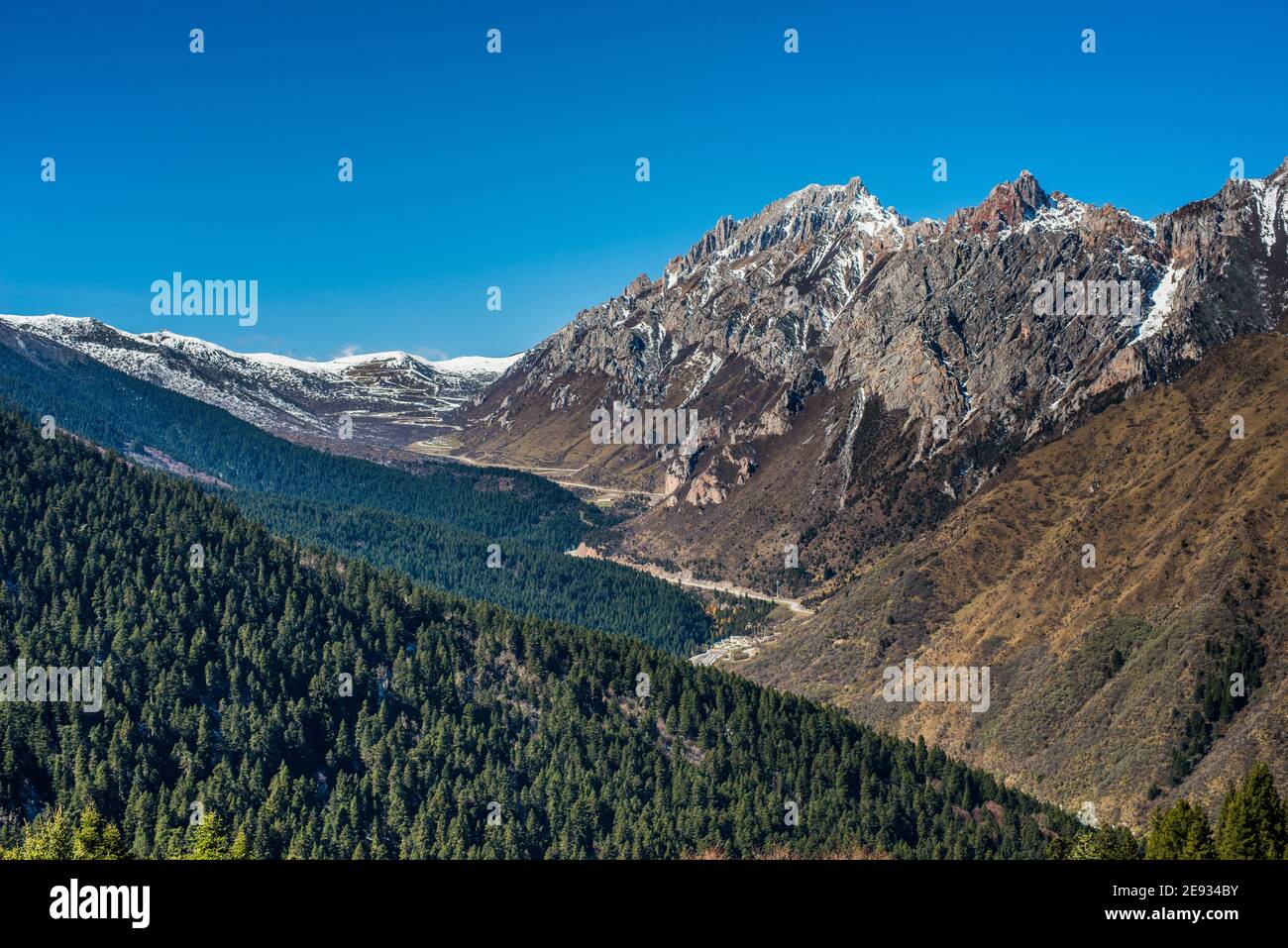 The wonders of the world human jade pool hi-res stock photography and ...