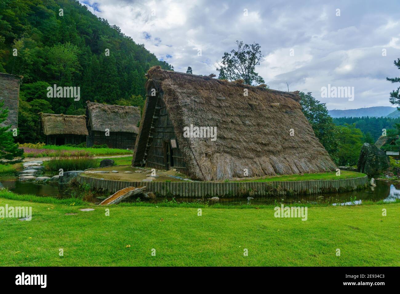 Traditional gassho-zukuri farmhouses, in Ogimachi village, Shirakawa-go ...