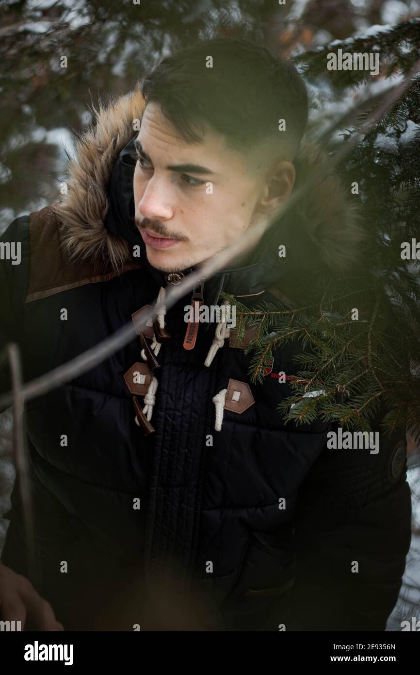 Portrait photos of a man in nature Stock Photo - Alamy