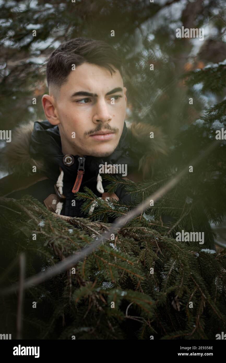 Portrait photos of a man in nature Stock Photo - Alamy