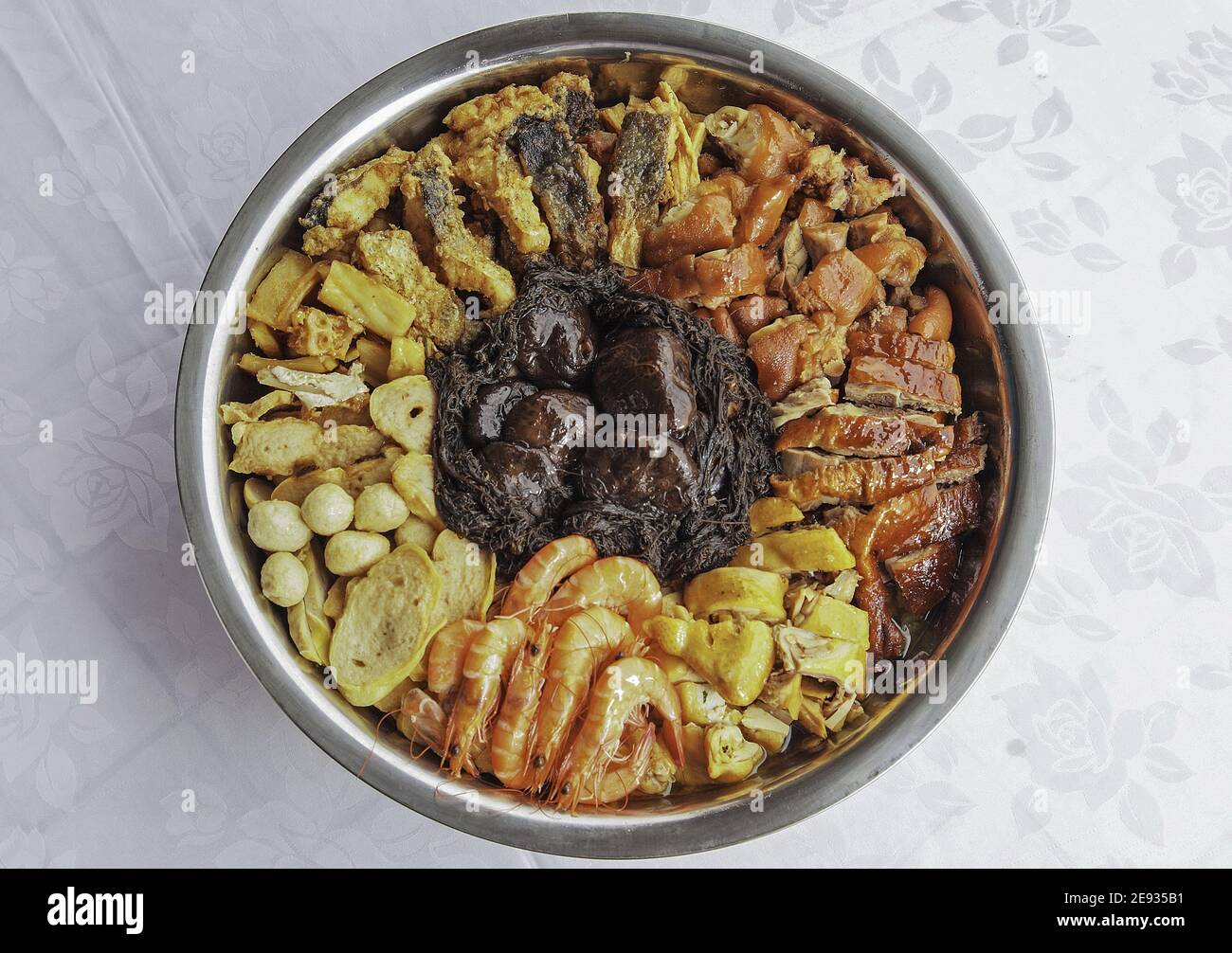 Big hakka dishes Stock Photo - Alamy