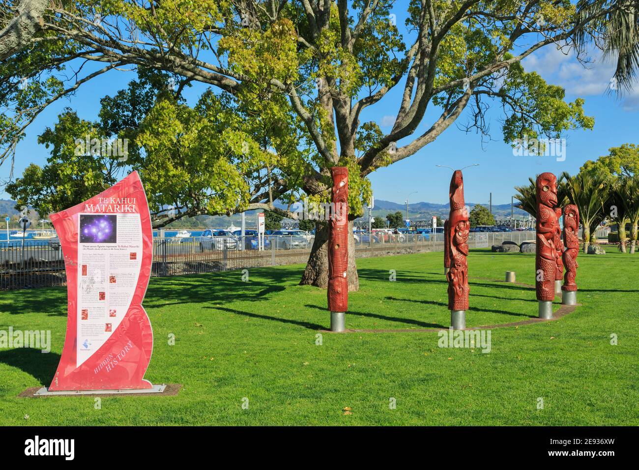 Maori sculptures hi-res stock photography and images - Alamy