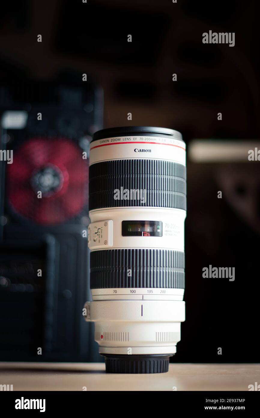 Telefoto hi-res stock photography and images - Alamy