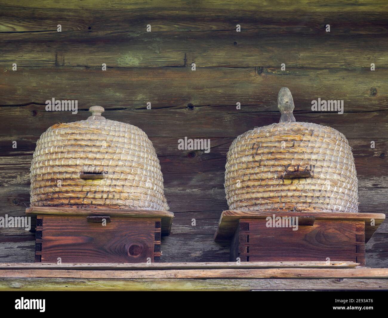Traditional beehive hi-res stock photography and images - Alamy