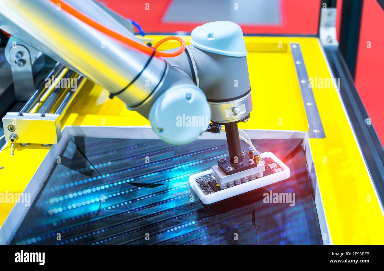 intelligence machine working in mobile phone factory,Smart factory ...