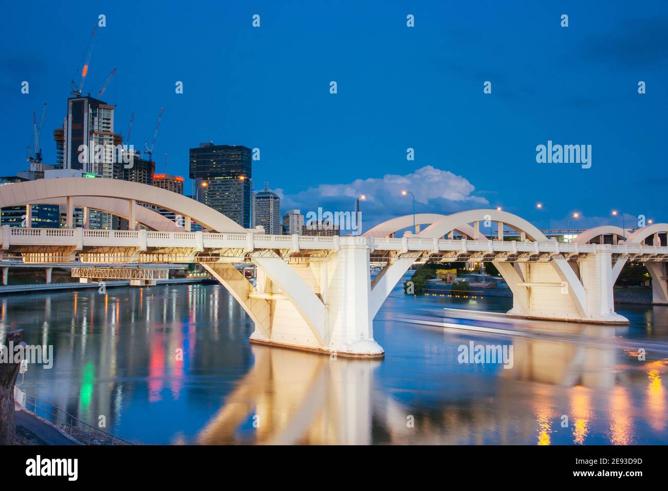 William Jolly Bridge and Brisbane Skyline Australia Stock Photo - Alamy