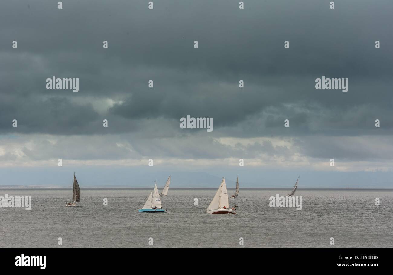 Wind sea lean hi-res stock photography and images - Alamy