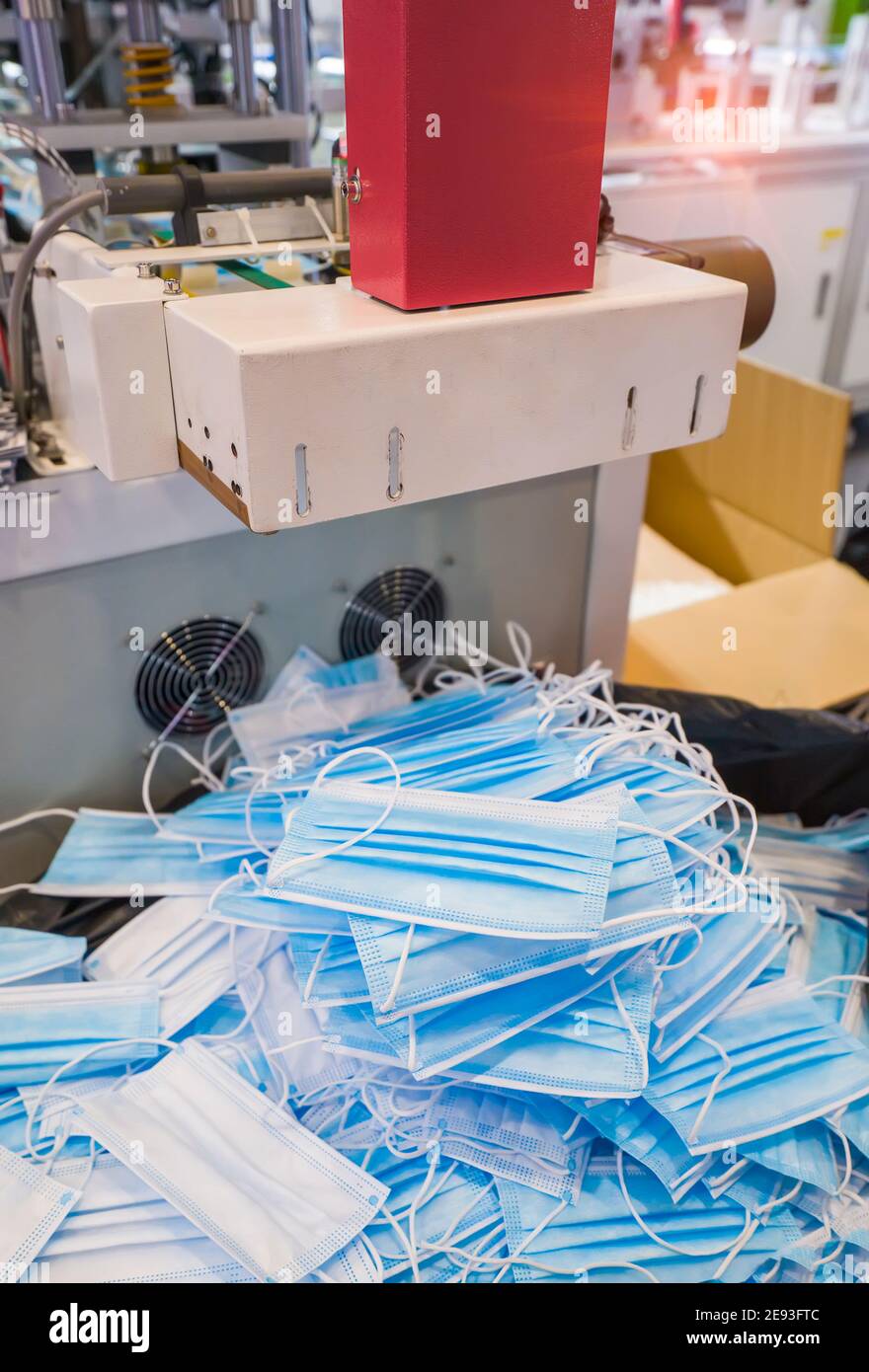 medical mask production line use of polypropylene as raw materials to ...