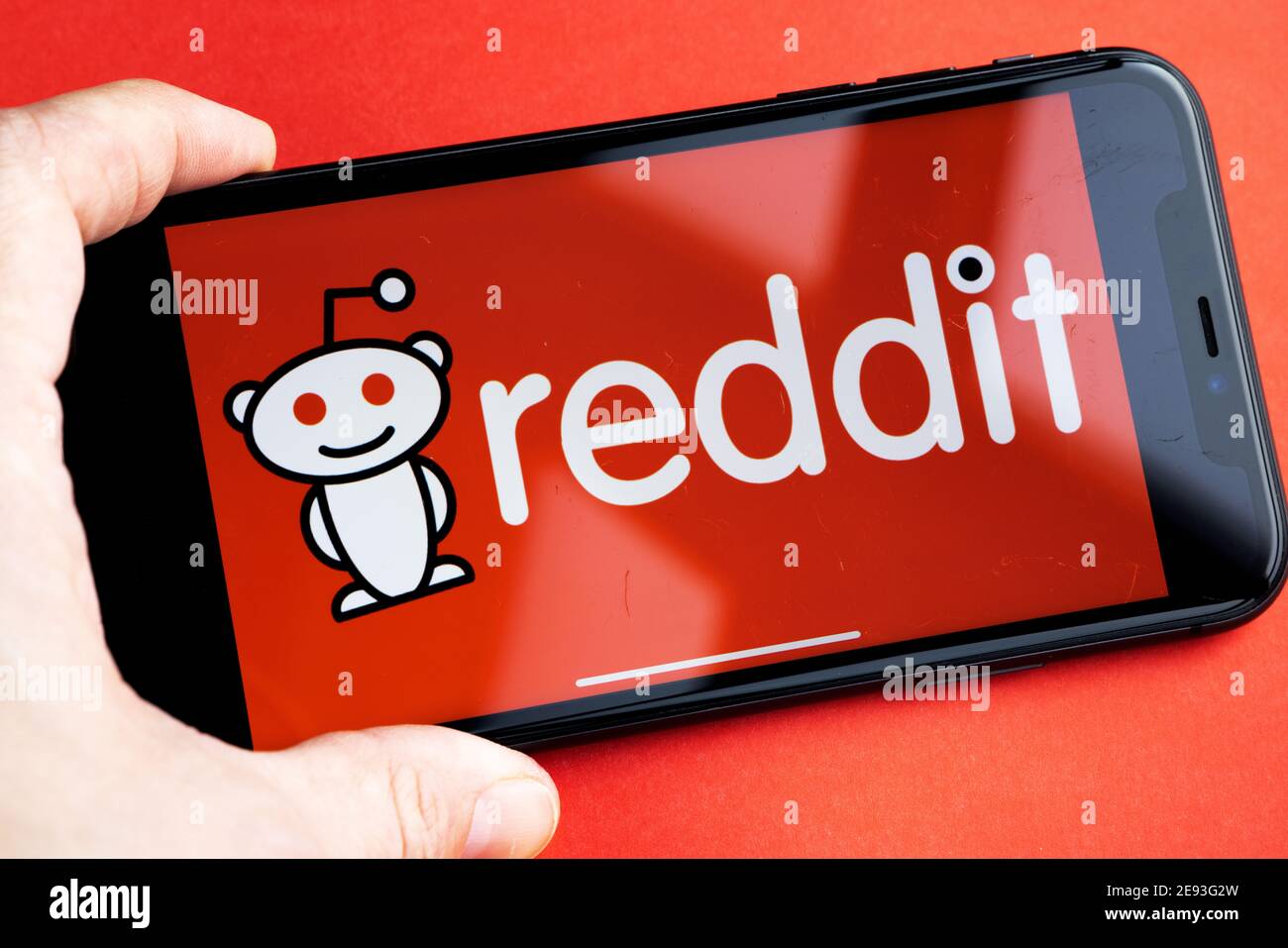 Reddit icon hi-res stock photography and images - Alamy