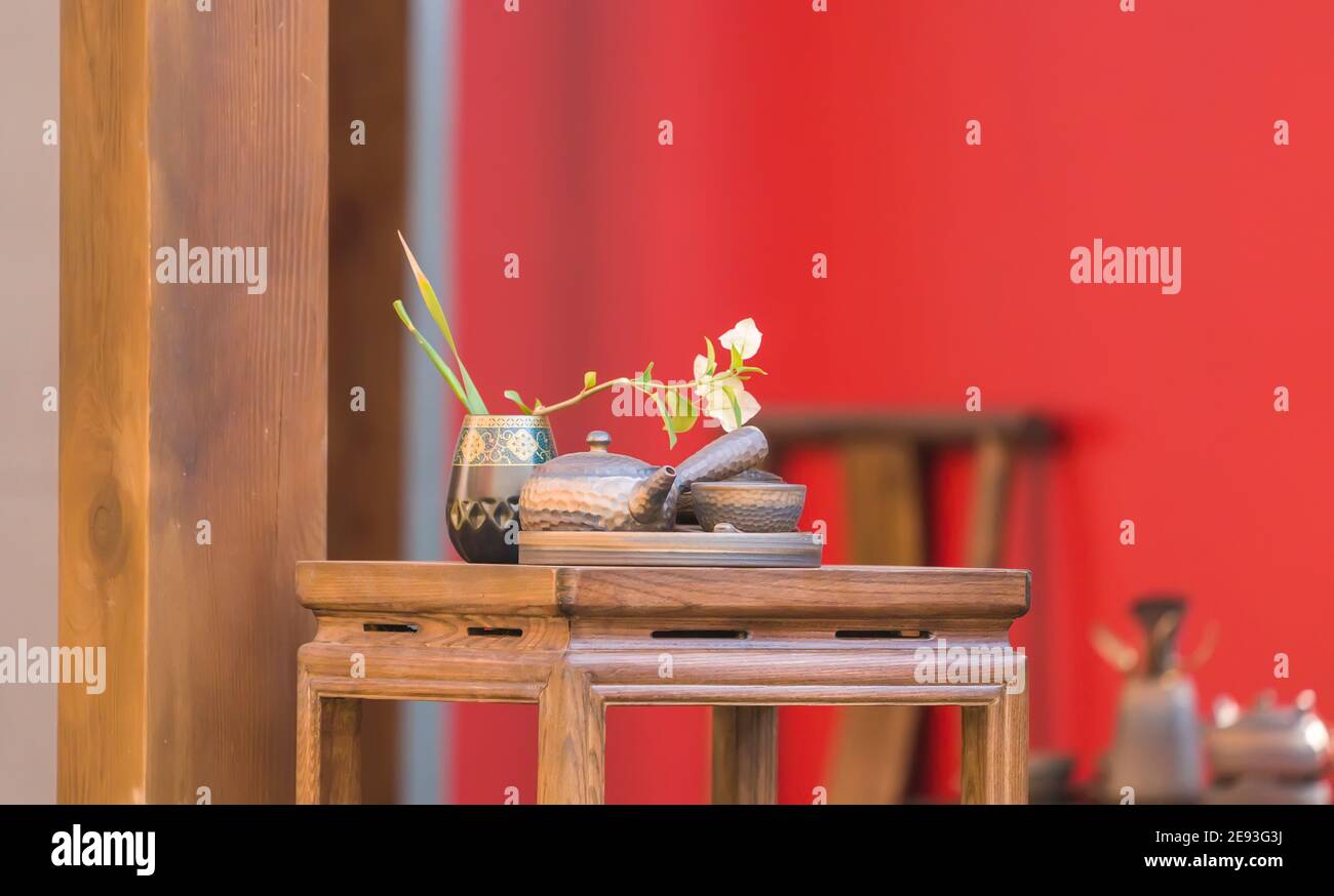 traditional Chinese teapot used in tea ceremony Stock Photo - Alamy