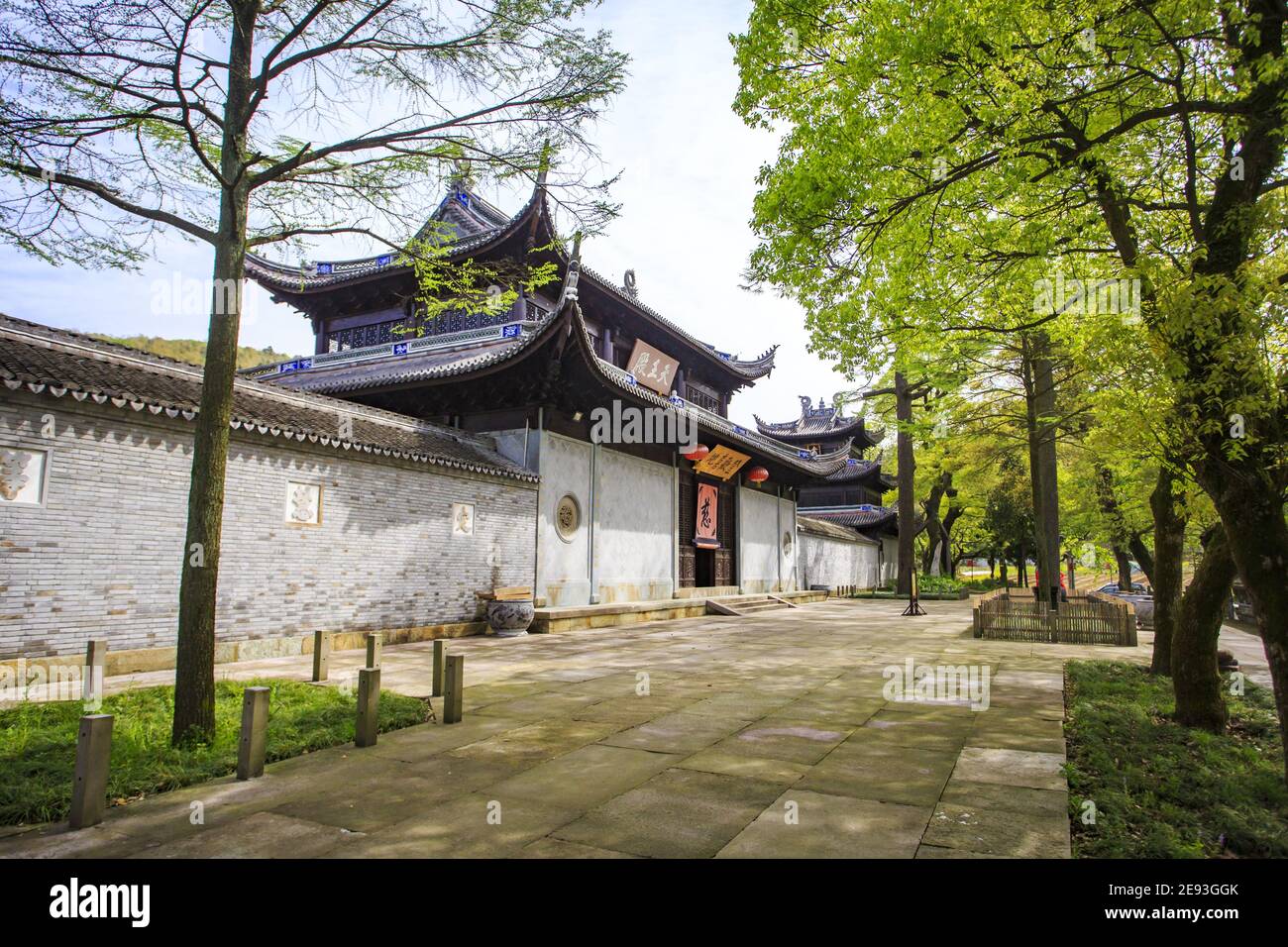 Five lei temple Stock Photo - Alamy