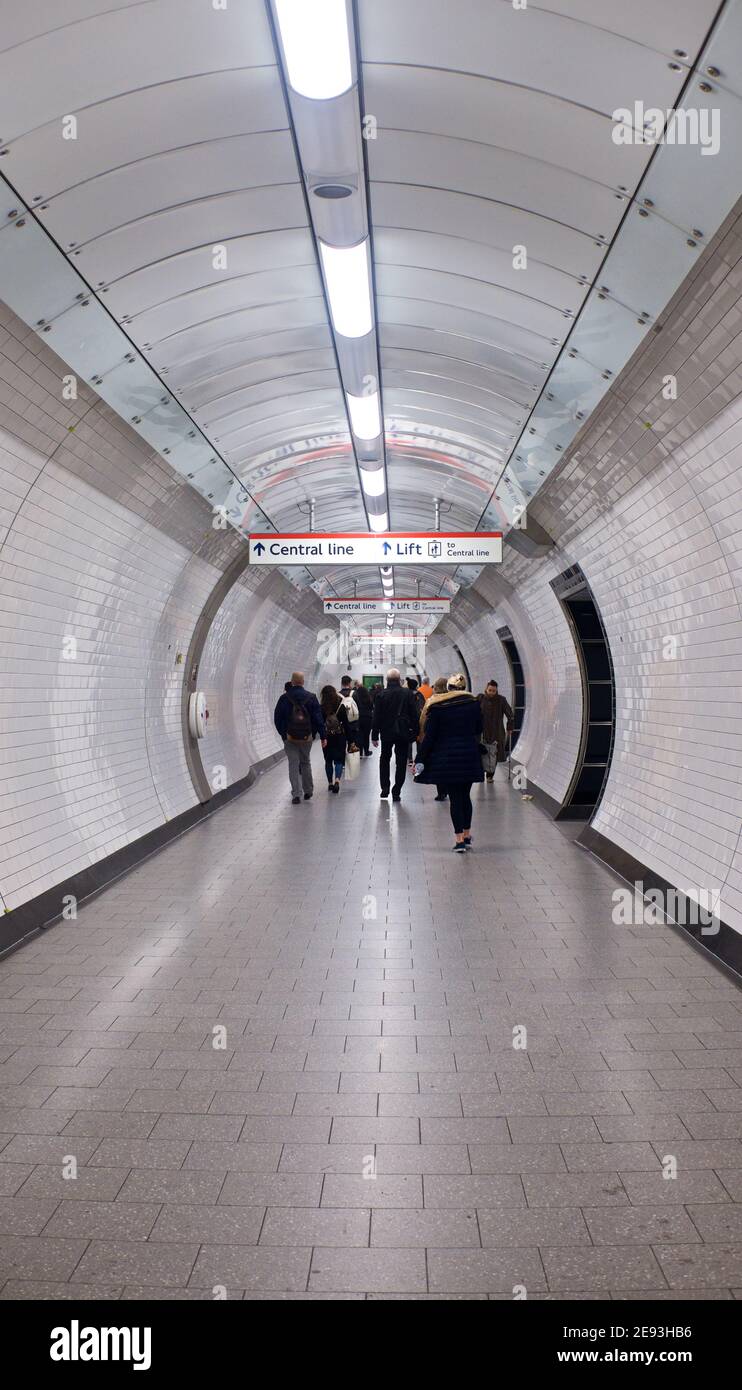 London metro map hi-res stock photography and images - Alamy
