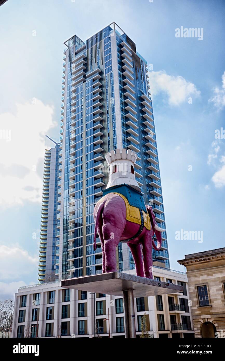 Elephant and Castle Stock Photo - Alamy
