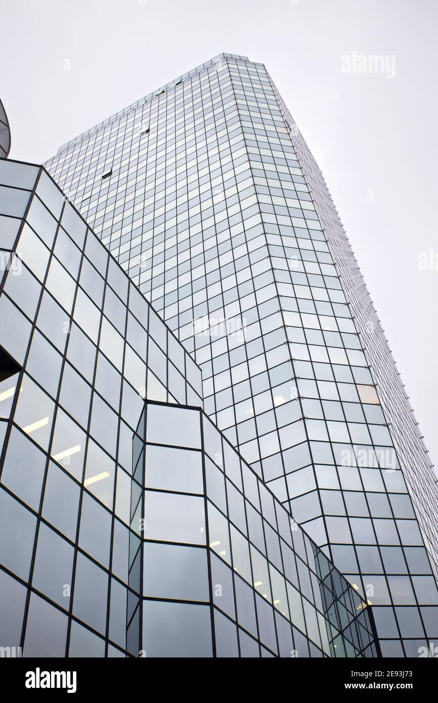 Modern architecture in warsaw hi-res stock photography and images - Alamy