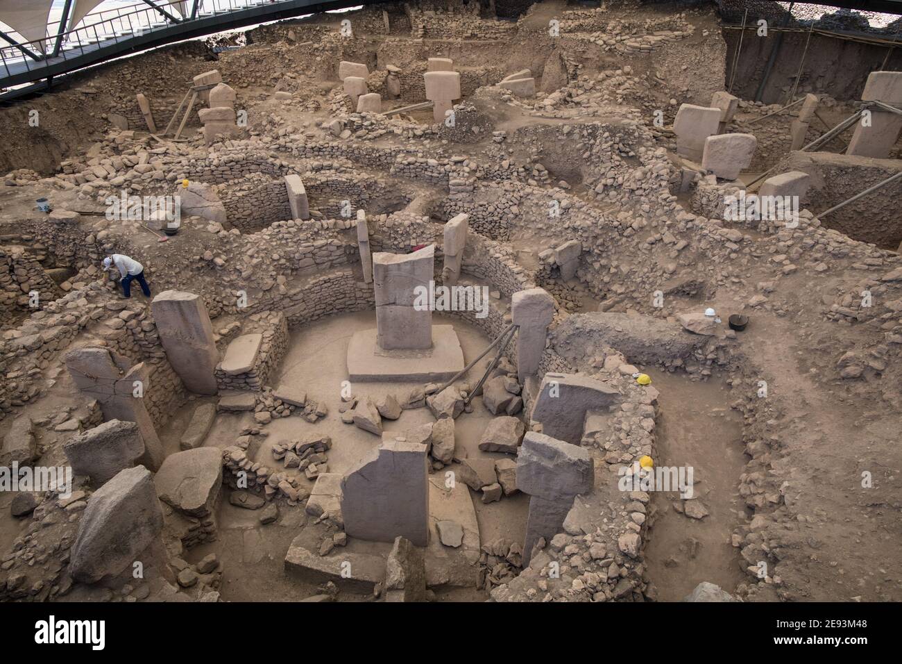 Neolithic structures hi-res stock photography and images - Alamy