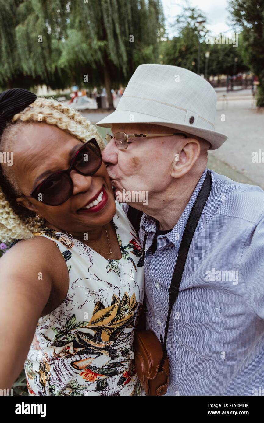 Woman outdoors in urban park hi-res stock photography and images - Alamy
