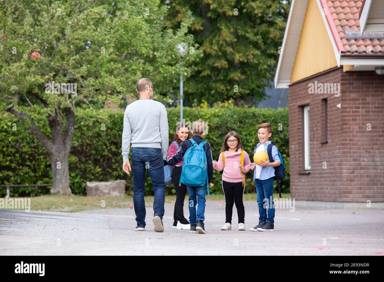 Father friendship hi-res stock photography and images - Alamy
