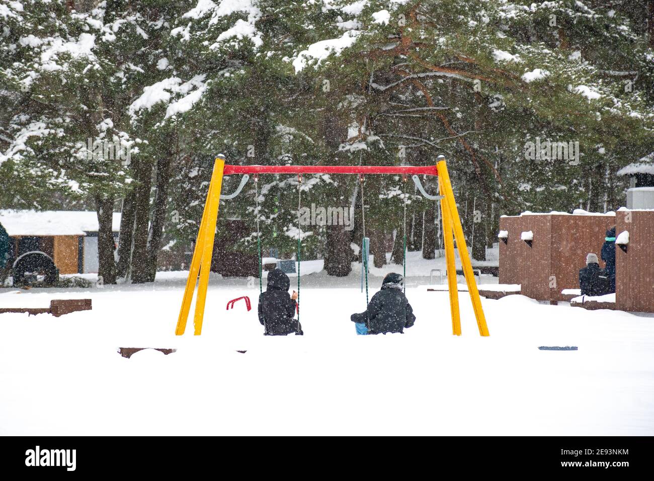 School children playground playing hi-res stock photography and images ...
