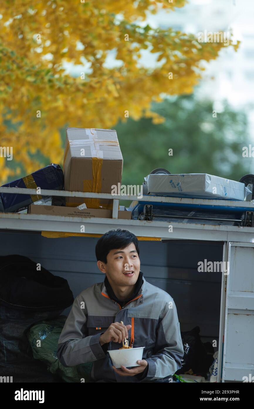 Indian express bus service hi-res stock photography and images - Alamy