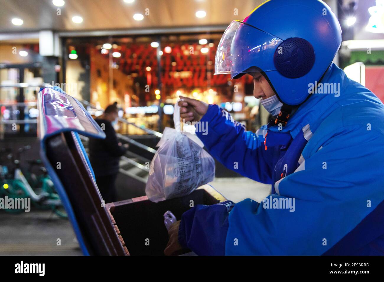To get take-out meals Stock Photo - Alamy