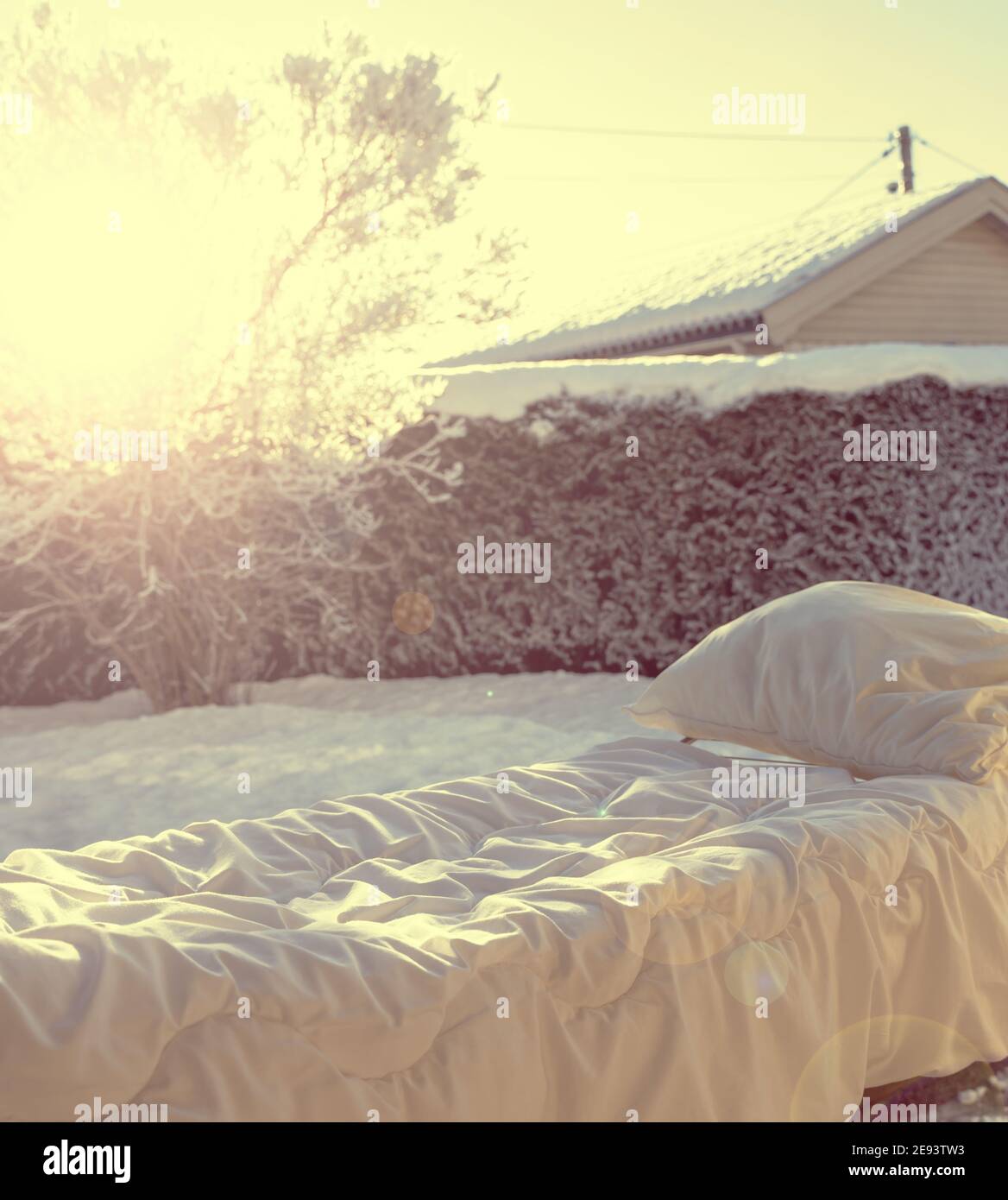 Hang out sheet hi-res stock photography and images - Alamy