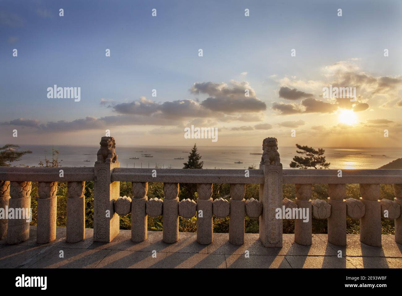 Jiangsu nantong Wolf mountain temple Stock Photo - Alamy