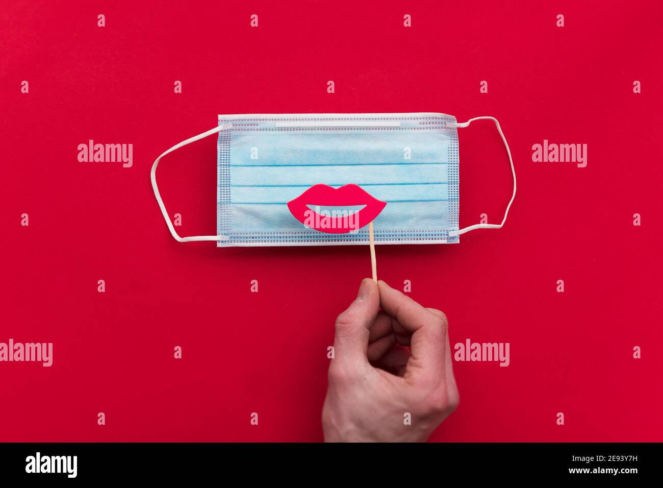 Lips kiss hi-res stock photography and images - Alamy