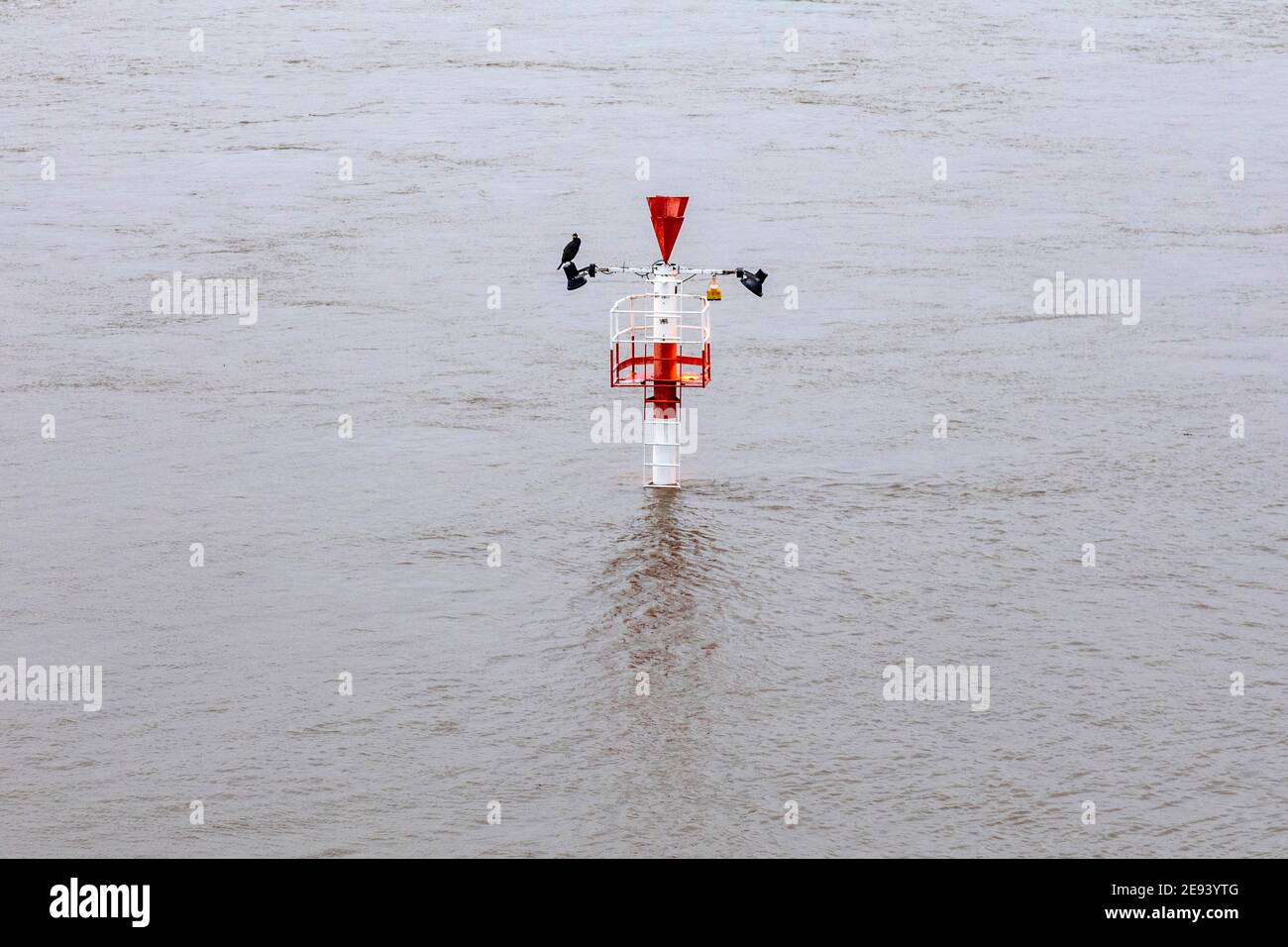 Red flood sign hi-res stock photography and images - Alamy