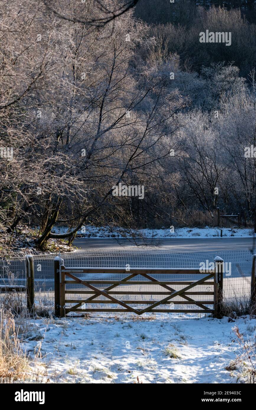 A traditional 5 barred gate Stock Photo - Alamy