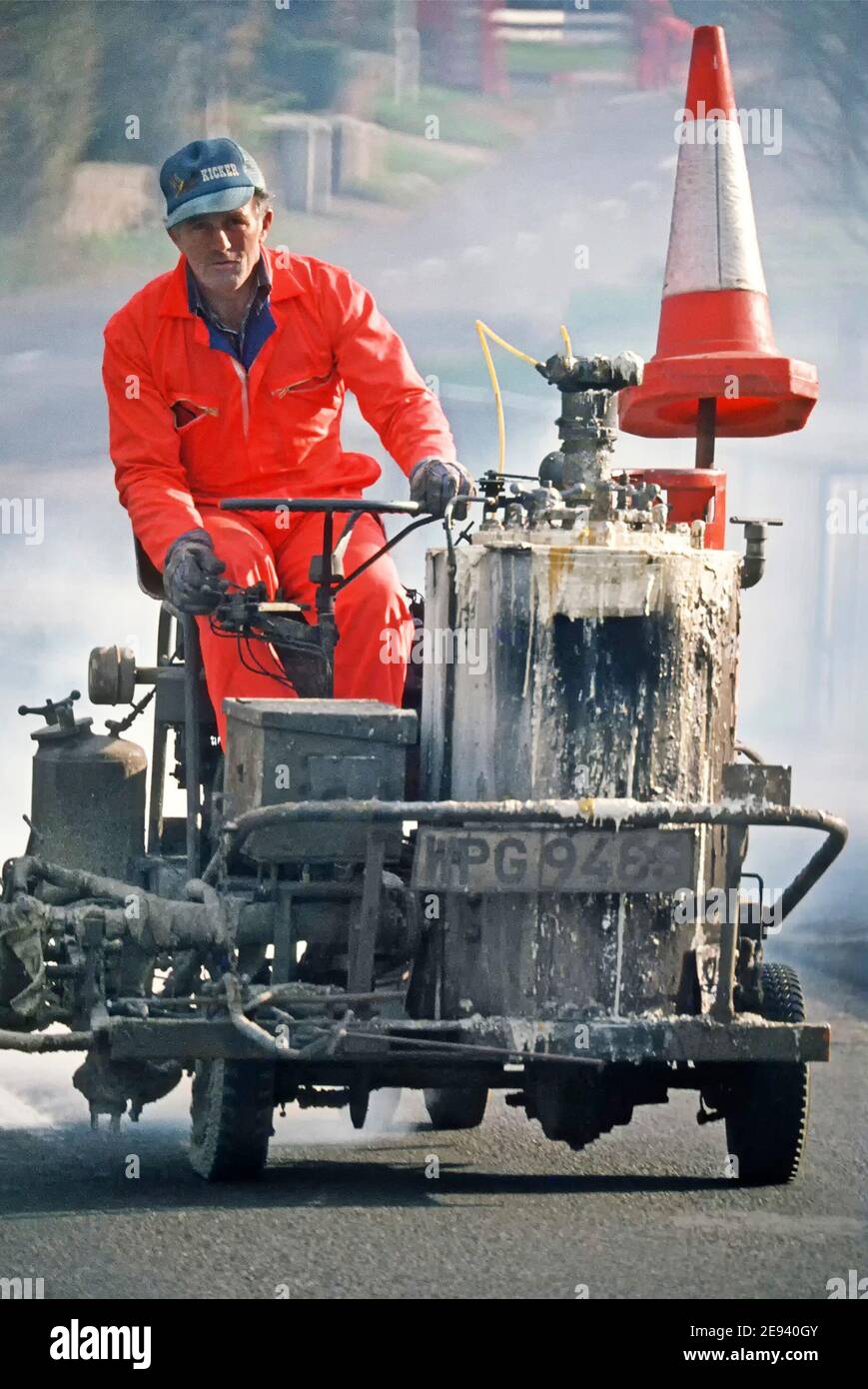 Unusual road markings hi-res stock photography and images - Alamy