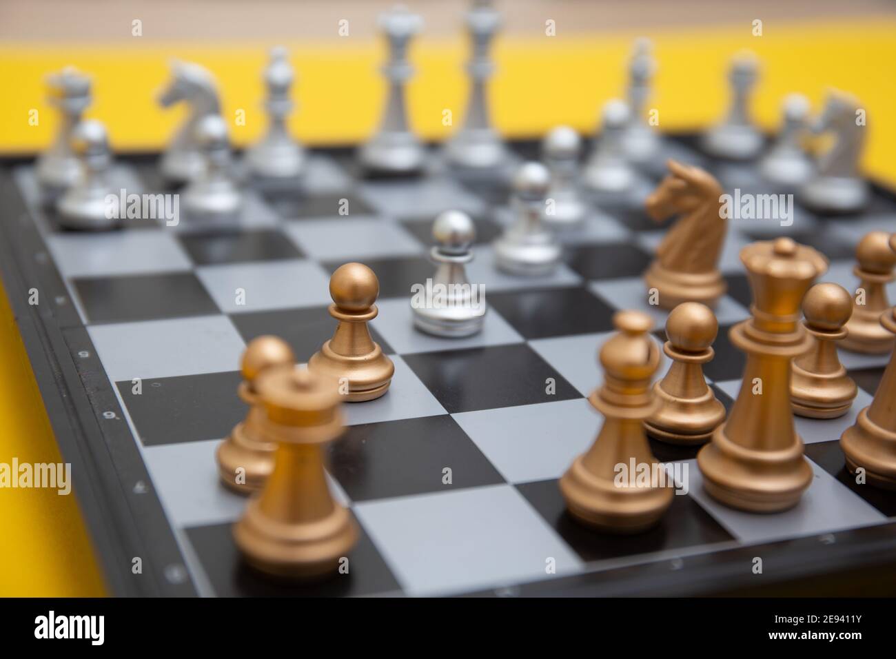 Ancient chess board hi-res stock photography and images - Alamy