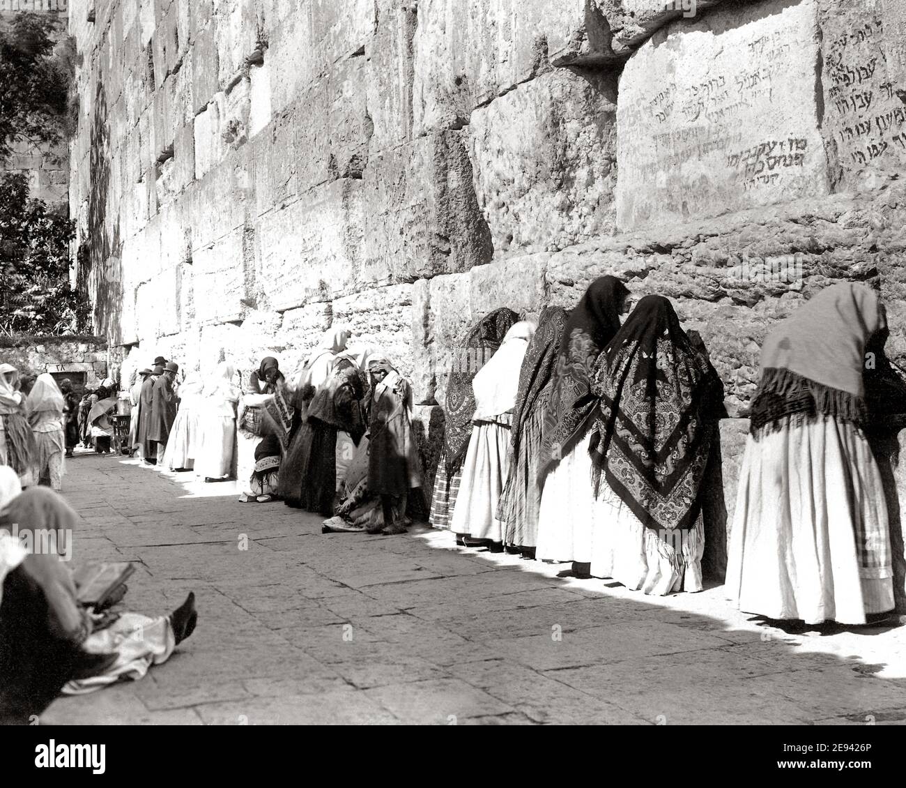 Late 19th century photograph - Jewish Women at Wailing Wall, Western ...