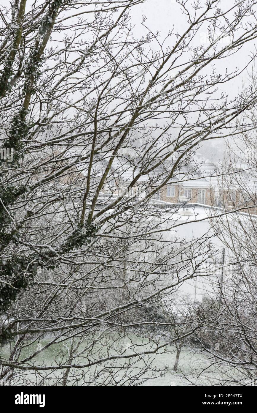 Gray clouds snow falling hi-res stock photography and images - Alamy
