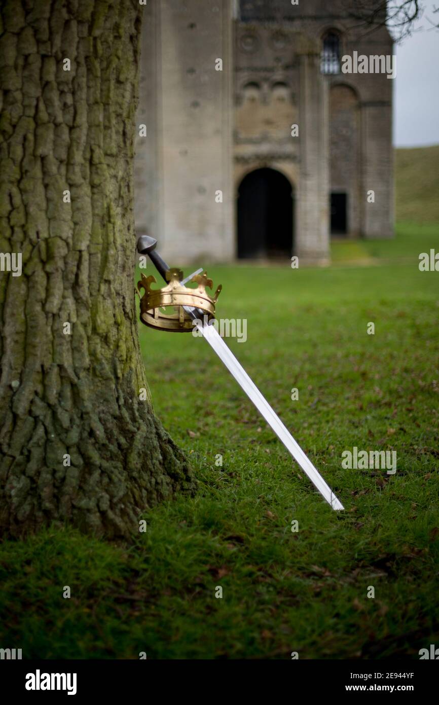 An english broadsword hi-res stock photography and images - Alamy