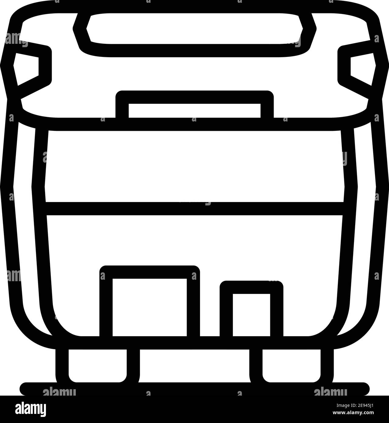 Empty car trunk icon. Outline empty car trunk vector icon for web ...