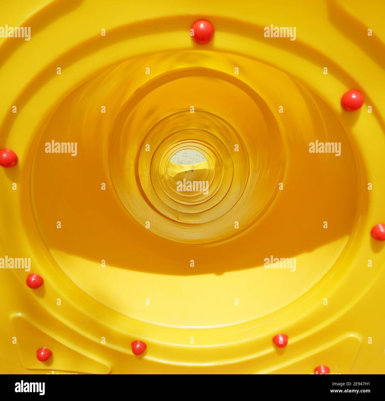 Tube slide hi-res stock photography and images - Alamy