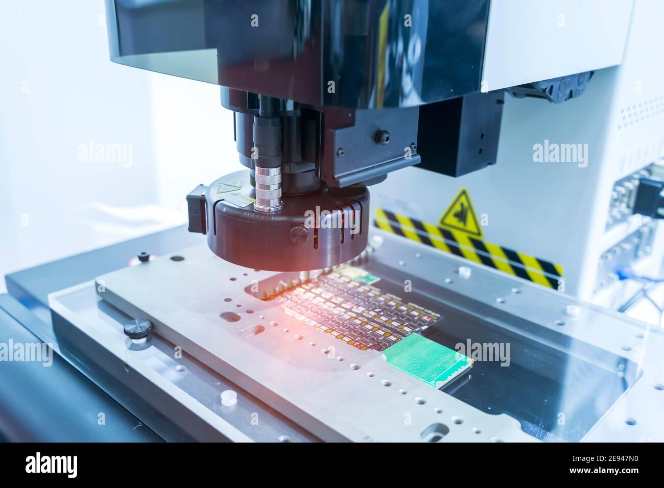 Manufacturing plant computer vision hi-res stock photography and images ...