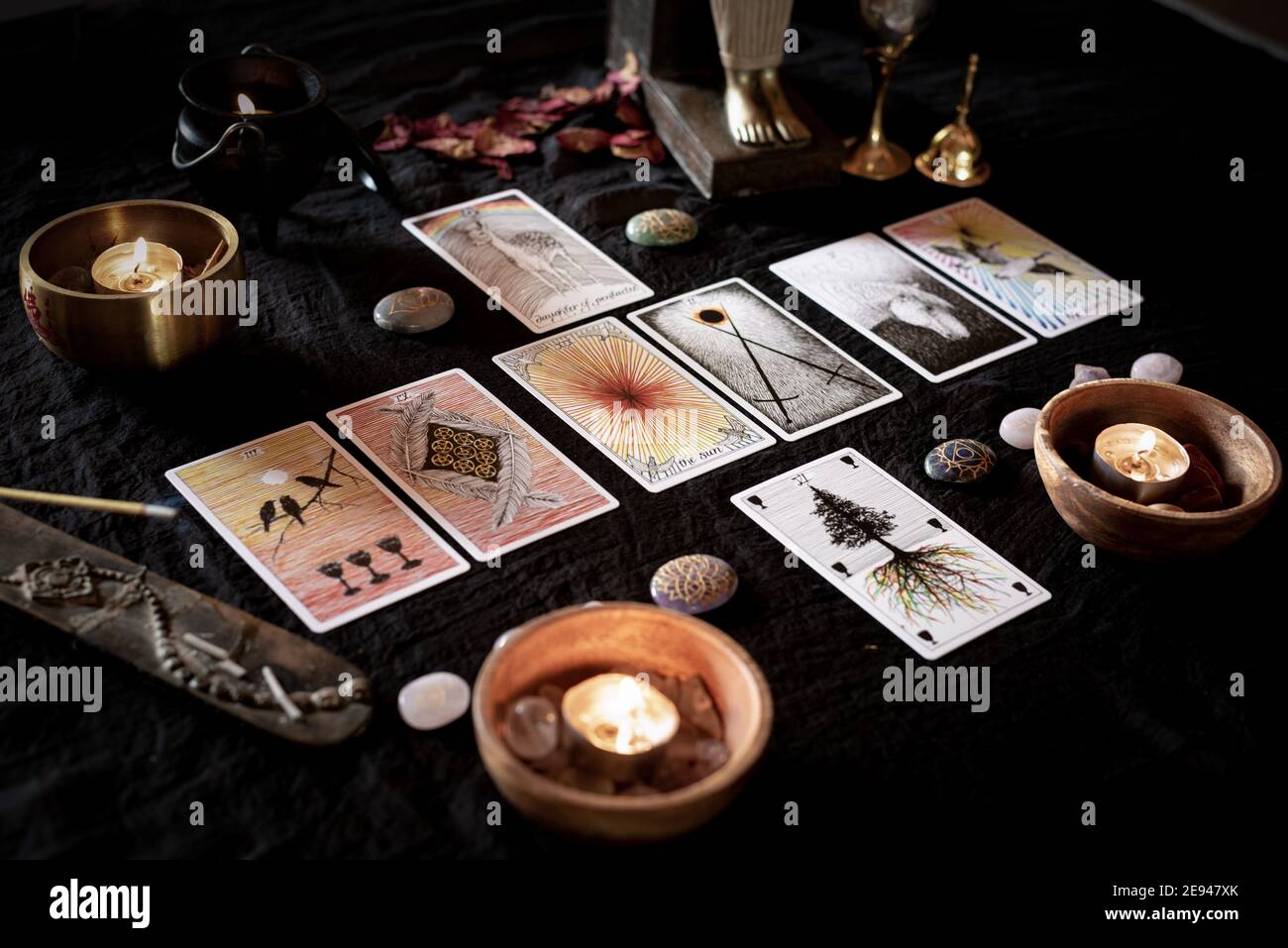 Tarot card games hi-res stock photography and images - Alamy