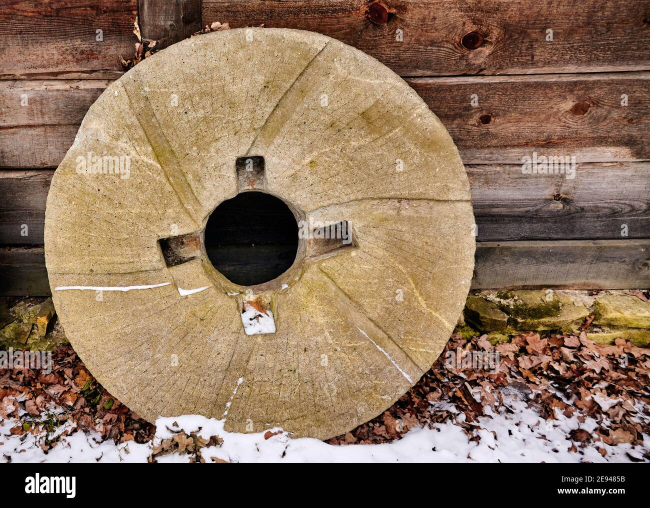 Old wooden watermill hi-res stock photography and images - Alamy
