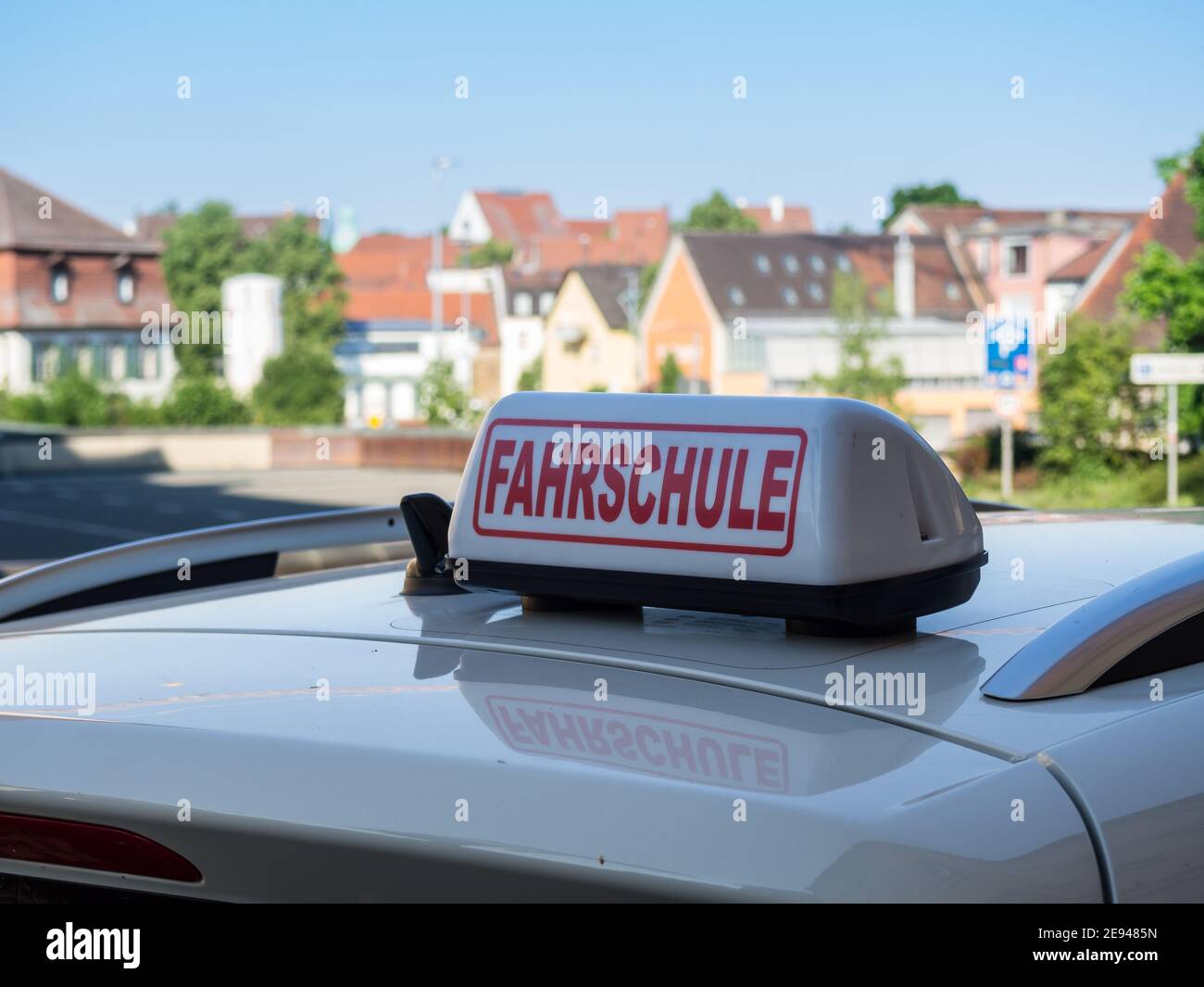 Driving school sign hi-res stock photography and images - Alamy