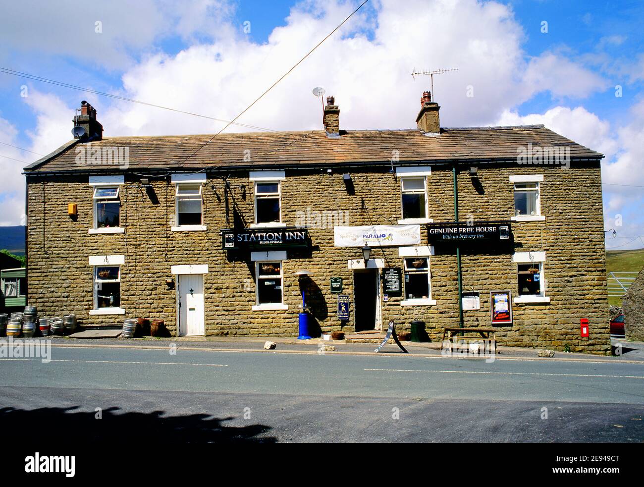 Station inn hi-res stock photography and images - Alamy