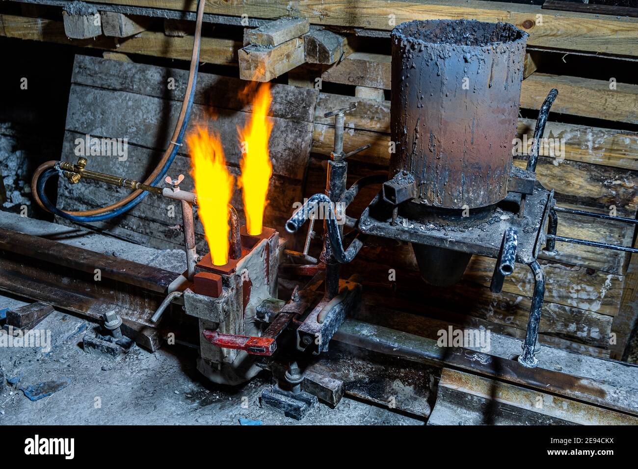 Aluminothermic (Exothermic) rail welding inside a metro tunnel project ...