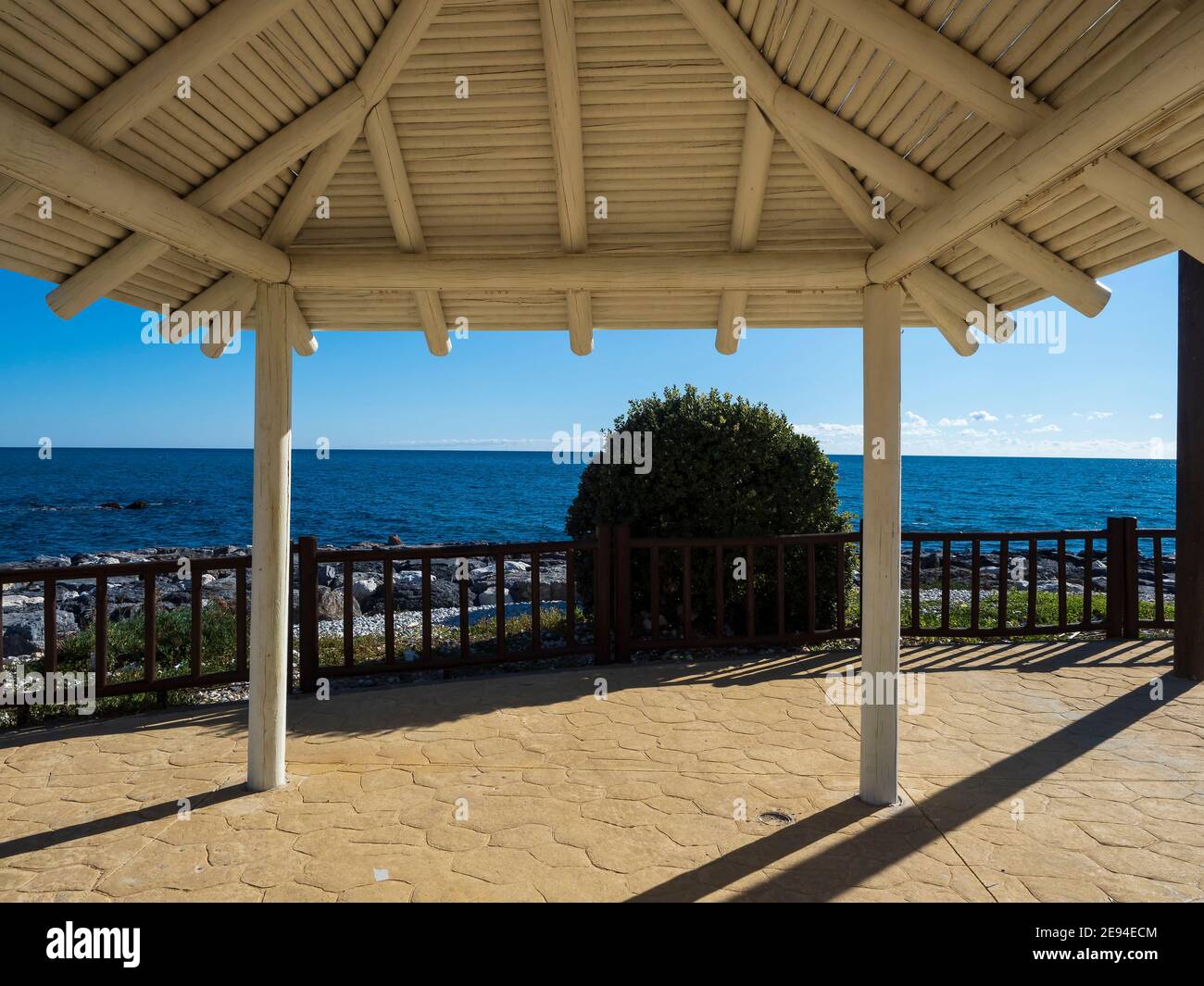 Pergola viewpoint hi-res stock photography and images - Alamy